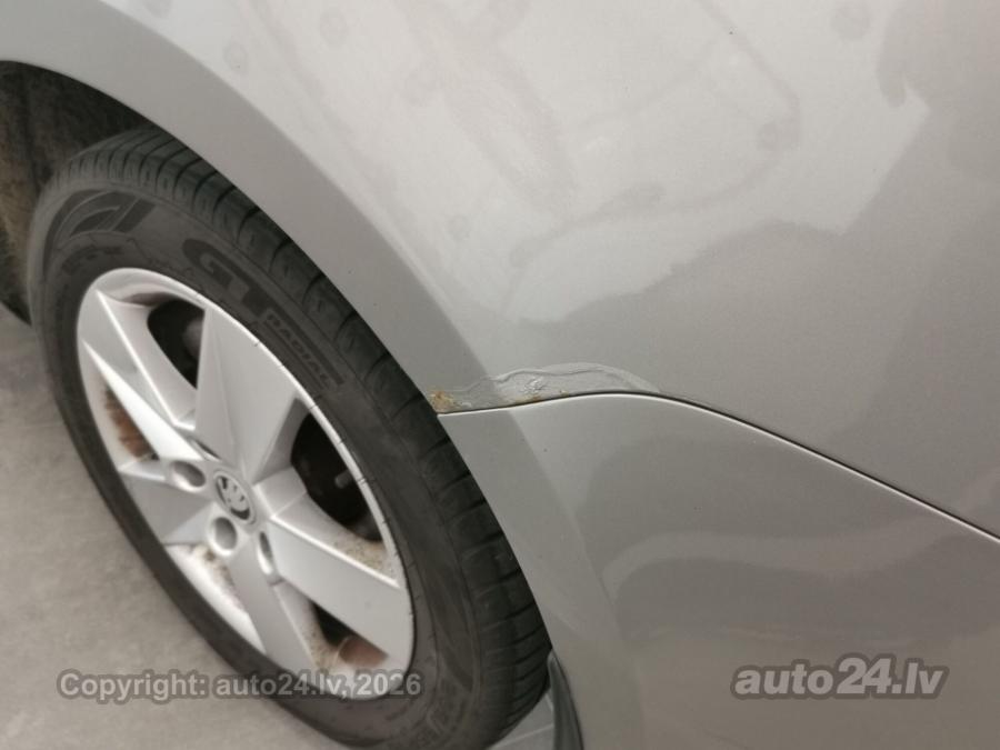 Smilšu krāsa Skoda Octavia 2017 Viljandi, ar dzinēja tilpumu 1.20 L un nobraukumu 216 tūkst. km par 5952 €, foto 24 vietnē AUTOMOTO.COM.LV