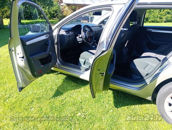 Beige Skoda Octavia 2017 in Tallinn, with an engine capacity of 1.80 L and mileage of 146 thousand km for 10800 €, photo 7 on AUTOMOTO.COM.LV