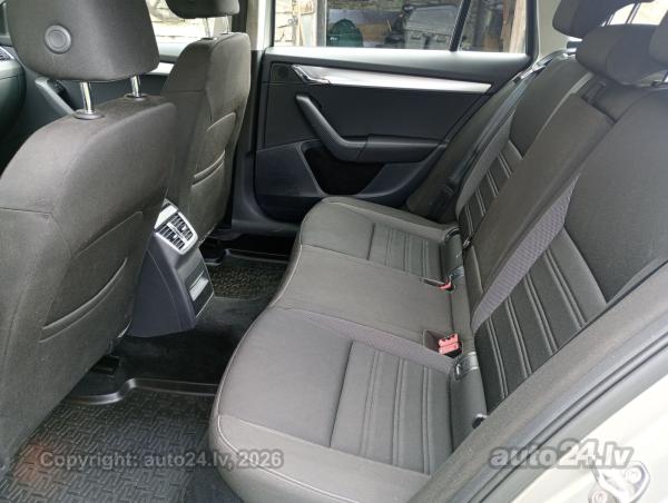 Beige Skoda Octavia 2017 in Tallinn, with an engine capacity of 1.80 L and mileage of 146 thousand km for 10800 €, photo 9 on AUTOMOTO.COM.LV