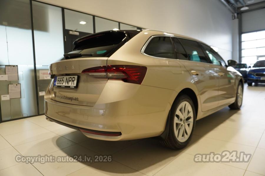 Beige Skoda Octavia 2026 in Tallinn, with an engine capacity of 2.00 L and mileage of 1 thousand km for 33900 €, photo 4 on AUTOMOTO.COM.LV