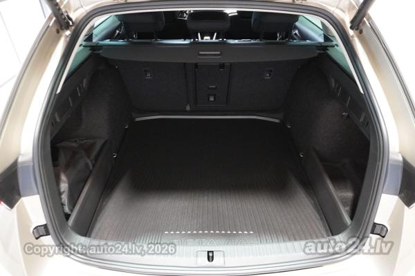 Smilšu krāsa Skoda Octavia 2026 Tallina, ar dzinēja tilpumu 2.00 L un nobraukumu 1 tūkst. km par 33900 €, foto 7 vietnē AUTOMOTO.COM.LV