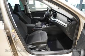 Beige Skoda Octavia 2026 in Tallinn, with an engine capacity of 2.00 L and mileage of 1 thousand km for 33900 €, photo 15 on AUTOMOTO.COM.LV