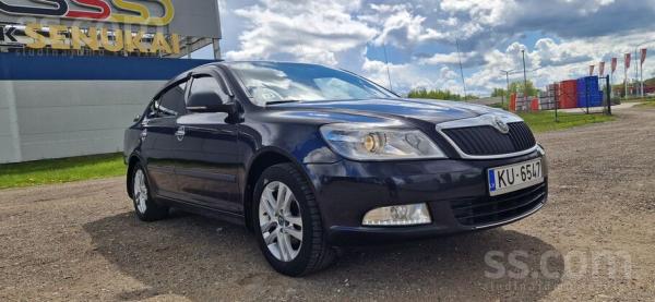 Black Skoda Octavia 2012 in Daugavpils, with an engine capacity of 1.20 L and mileage of 167 thousand km for 2750 €, photo 7 on AUTOMOTO.COM.LV