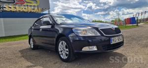 Melns Skoda Octavia 2012 Daugavpils, ar dzinēja tilpumu 1.20 L un nobraukumu 167 tūkst. km par 2750 €, foto 8 vietnē AUTOMOTO.COM.LV