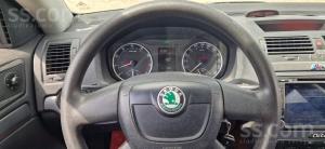 Melns Skoda Octavia 2012 Daugavpils, ar dzinēja tilpumu 1.20 L un nobraukumu 167 tūkst. km par 2750 €, foto 13 vietnē AUTOMOTO.COM.LV