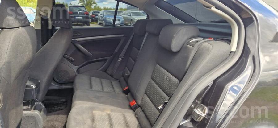 Melns Skoda Octavia 2012 Daugavpils, ar dzinēja tilpumu 1.20 L un nobraukumu 167 tūkst. km par 2750 €, foto 20 vietnē AUTOMOTO.COM.LV
