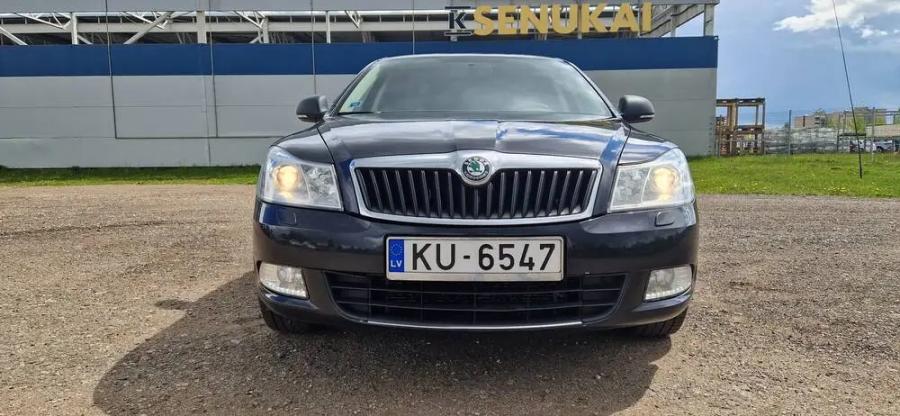 Melns Skoda Octavia 2012 Daugavpils, ar dzinēja tilpumu 1.20 L un nobraukumu 167 tūkst. km par 2750 €, foto 9 vietnē AUTOMOTO.COM.LV