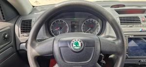 Melns Skoda Octavia 2012 Daugavpils, ar dzinēja tilpumu 1.20 L un nobraukumu 167 tūkst. km par 2750 €, foto 13 vietnē AUTOMOTO.COM.LV