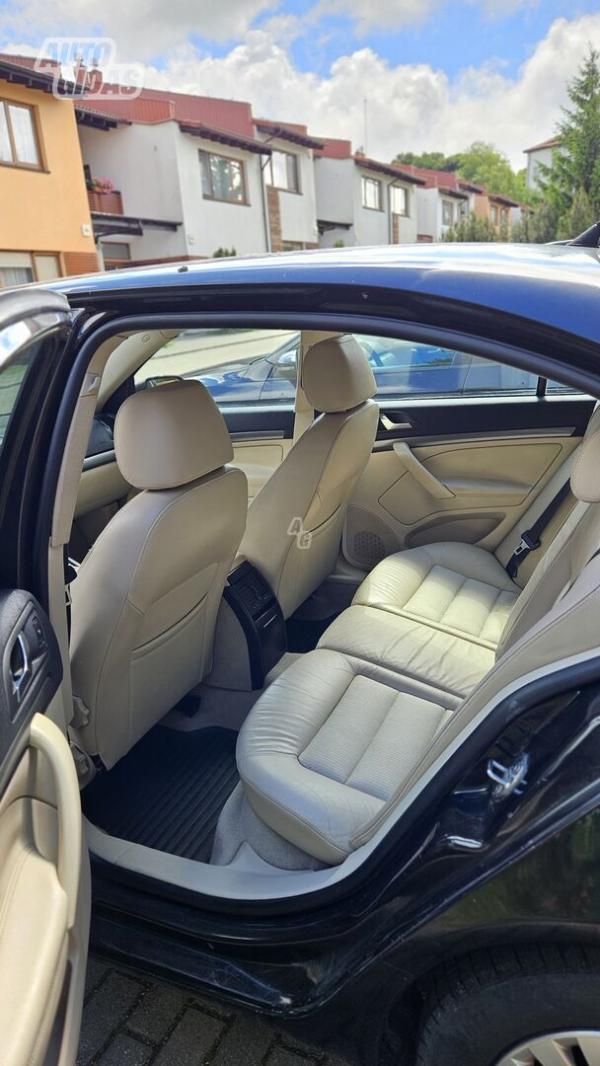 Melns Skoda Octavia 2005 Klaipėda, ar dzinēja tilpumu 1.90 L un nobraukumu 269 tūkst. km par 2000 €, foto 5 vietnē AUTOMOTO.COM.LV
