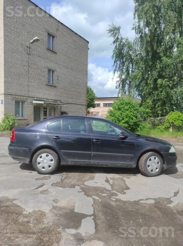 Melns Skoda Octavia 2006 Valmiera, ar dzinēja tilpumu 2.00 L un nobraukumu 429 tūkst. km par 1500 €, foto 3 vietnē AUTOMOTO.COM.LV