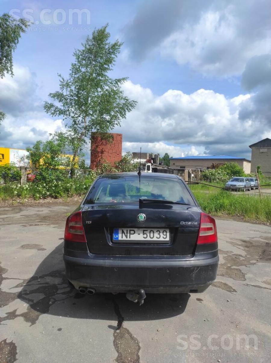 Melns Skoda Octavia 2006 Valmiera, ar dzinēja tilpumu 2.00 L un nobraukumu 429 tūkst. km par 1500 €, foto 6 vietnē AUTOMOTO.COM.LV