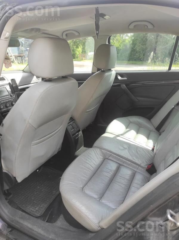 Melns Skoda Octavia 2006 Valmiera, ar dzinēja tilpumu 2.00 L un nobraukumu 429 tūkst. km par 1500 €, foto 9 vietnē AUTOMOTO.COM.LV