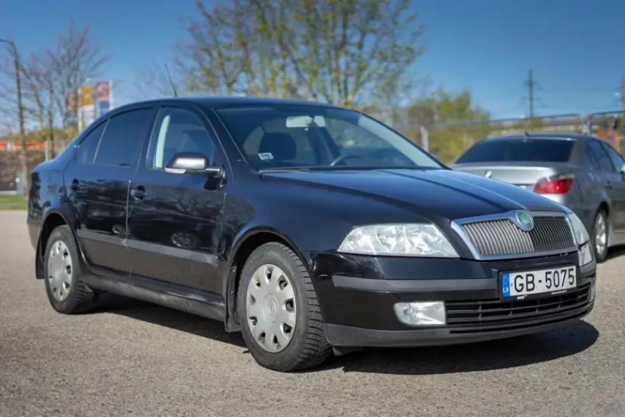 Melns Skoda Octavia 2006 Liepāja, ar dzinēja tilpumu 1.90 L un nobraukumu 244 tūkst. km par 1650 €, foto 6 vietnē AUTOMOTO.COM.LV