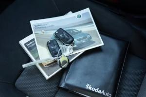 Melns Skoda Octavia 2006 Liepāja, ar dzinēja tilpumu 1.90 L un nobraukumu 244 tūkst. km par 1650 €, foto 19 vietnē AUTOMOTO.COM.LV