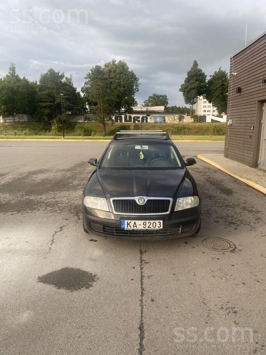 Melns Skoda Octavia 2006 Rīga, ar dzinēja tilpumu 2.00 L un nobraukumu 371 tūkst. km par 1170 €, foto 3 vietnē AUTOMOTO.COM.LV