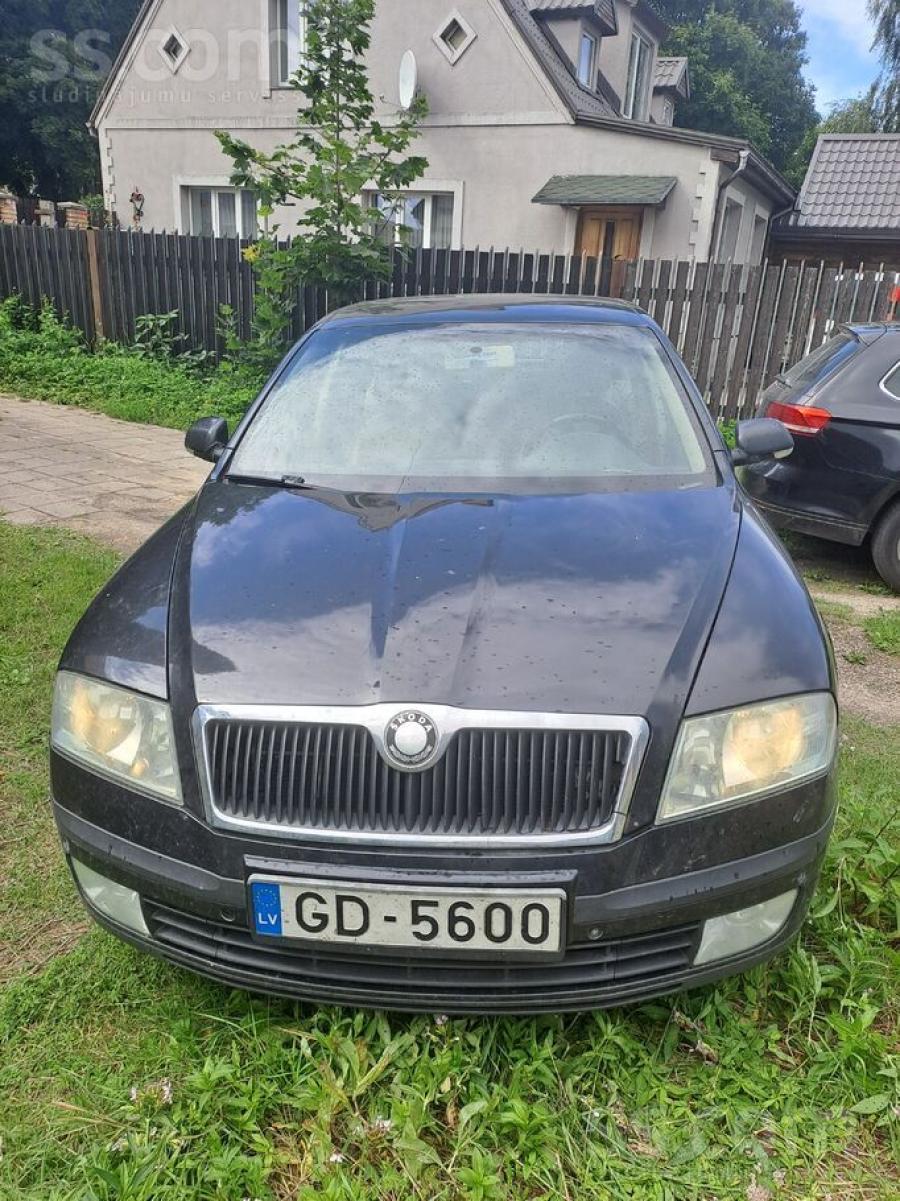 Black Skoda Octavia 2006 in Riga, with an engine capacity of 2.00 L and mileage of 429 thousand km for 1350 €, photo 5 on AUTOMOTO.COM.LV
