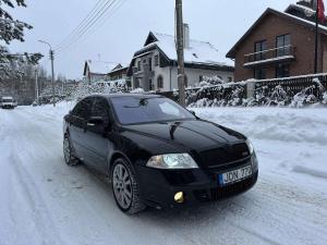Melns Skoda Octavia 2007 Viļņa, ar dzinēja tilpumu 1.97 L un nobraukumu 400 tūkst. km par 4200 €, foto 3 vietnē AUTOMOTO.COM.LV