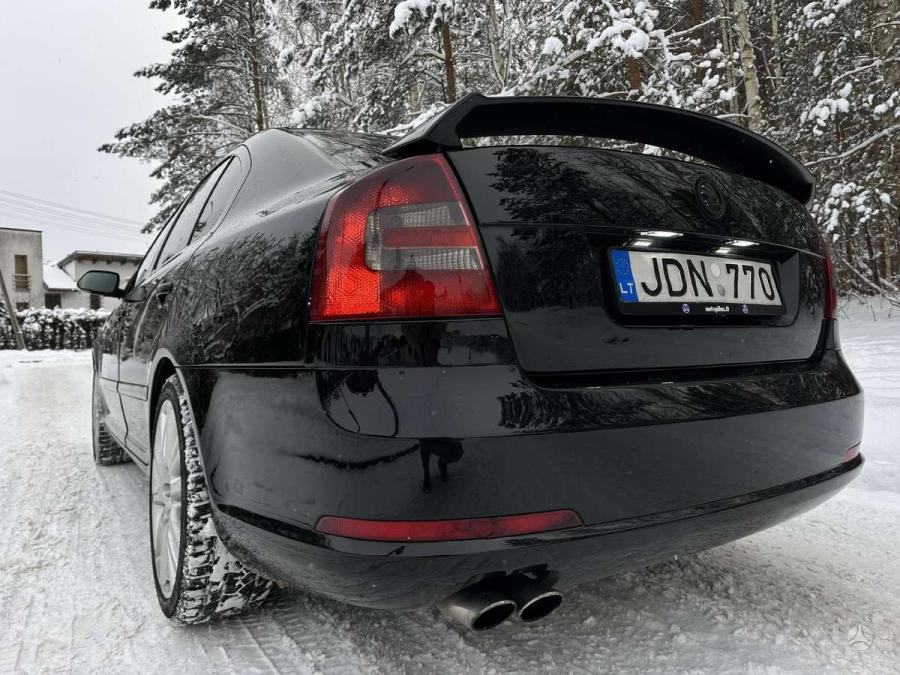 Melns Skoda Octavia 2007 Viļņa, ar dzinēja tilpumu 1.97 L un nobraukumu 400 tūkst. km par 4200 €, foto 14 vietnē AUTOMOTO.COM.LV