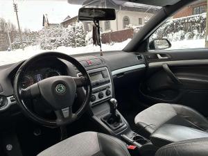 Melns Skoda Octavia 2007 Viļņa, ar dzinēja tilpumu 1.97 L un nobraukumu 400 tūkst. km par 4200 €, foto 18 vietnē AUTOMOTO.COM.LV