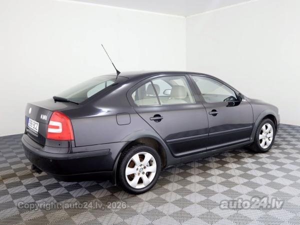 Melns Skoda Octavia 2007 Tallina, ar dzinēja tilpumu 1.60 L un nobraukumu 321 tūkst. km par 1199 €, foto 3 vietnē AUTOMOTO.COM.LV