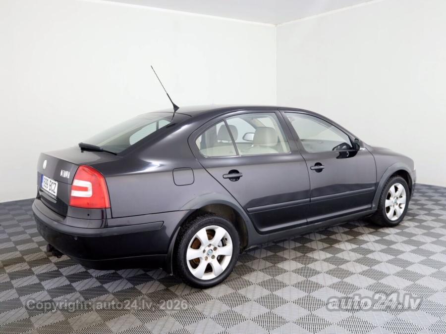 Black Skoda Octavia 2007 in Tallinn, with an engine capacity of 1.60 L and mileage of 321 thousand km for 1199 €, photo 3 on AUTOMOTO.COM.LV