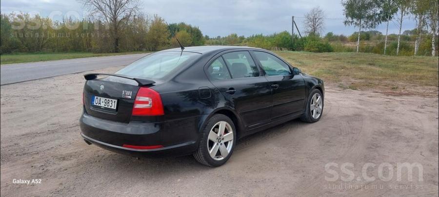 Melns Skoda Octavia 2007 Daugavpils, ar dzinēja tilpumu 2.00 L un nobraukumu 381 tūkst. km par 3850 €, foto 4 vietnē AUTOMOTO.COM.LV