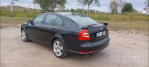 Melns Skoda Octavia 2007 Daugavpils, ar dzinēja tilpumu 2.00 L un nobraukumu 381 tūkst. km par 3850 €, foto 5 vietnē AUTOMOTO.COM.LV