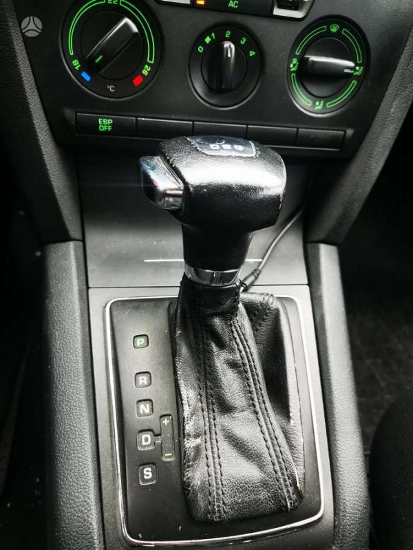 Skoda Octavia 2007 Viļņa vietnē Melns Skoda Octavia 2007 Viļņa, ar dzinēja tilpumu 1.90 L un nobraukumu 301 tūkst. km par 1880 €, foto 11 vietnē AUTOMOTO.COM.LV