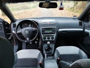 Melns Skoda Octavia 2008 Bauska, ar dzinēja tilpumu 2.00 L un nobraukumu 221 tūkst. km par 4800 €, foto 5 vietnē AUTOMOTO.COM.LV