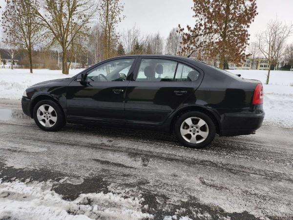 Melns Skoda Octavia 2008 Kauņa, ar dzinēja tilpumu 2.00 L un nobraukumu 273 tūkst. km par 3150 €, foto 8 vietnē AUTOMOTO.COM.LV