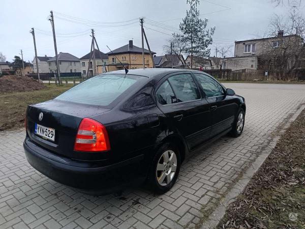 Melns Skoda Octavia 2008 Šauļi, ar dzinēja tilpumu 1.90 L un nobraukumu 292 tūkst. km par 1499 €, foto 6 vietnē AUTOMOTO.COM.LV