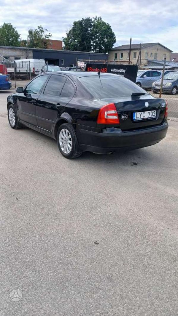 Melns Skoda Octavia 2008 Plungė, ar dzinēja tilpumu 1.60 L un nobraukumu 270 tūkst. km par 1650 €, foto 7 vietnē AUTOMOTO.COM.LV