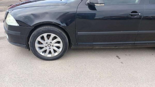 Melns Skoda Octavia 2008 Plungė, ar dzinēja tilpumu 1.60 L un nobraukumu 270 tūkst. km par 1650 €, foto 8 vietnē AUTOMOTO.COM.LV