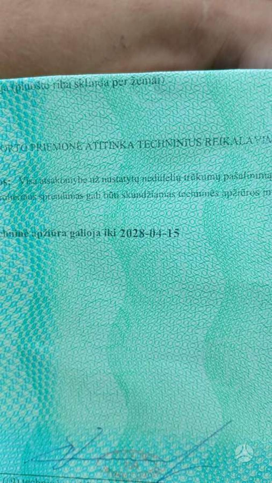 Melns Skoda Octavia 2008 Plungė, ar dzinēja tilpumu 1.60 L un nobraukumu 270 tūkst. km par 1650 €, foto 19 vietnē AUTOMOTO.COM.LV