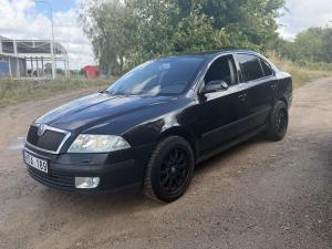 Черный Шкода Октавия 2008 в Плунге, объемом двигателя 1.90 л и пробегом 350 тыс. км за 1850 €, фото  на AUTOMOTO.COM.LV