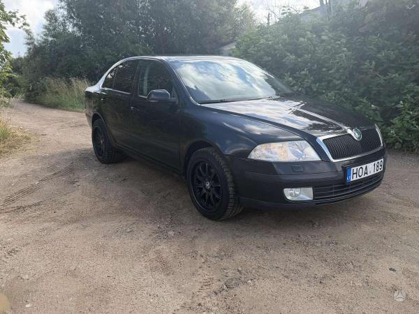 Melns Skoda Octavia 2008 Plungė, ar dzinēja tilpumu 1.90 L un nobraukumu 350 tūkst. km par 1850 €, foto 2 vietnē AUTOMOTO.COM.LV