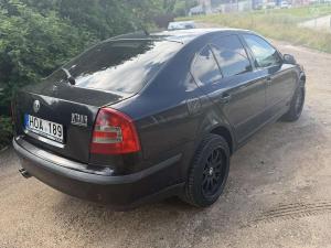 Black Skoda Octavia 2008 in Plunge, with an engine capacity of 1.90 L and mileage of 350 thousand km for 1850 €, photo 5 on AUTOMOTO.COM.LV