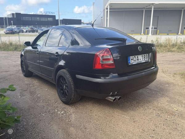 Melns Skoda Octavia 2008 Plungė, ar dzinēja tilpumu 1.90 L un nobraukumu 350 tūkst. km par 1850 €, foto 5 vietnē AUTOMOTO.COM.LV