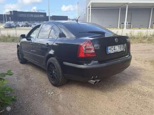 Black Skoda Octavia 2008 in Plunge, with an engine capacity of 1.90 L and mileage of 350 thousand km for 1850 €, photo 6 on AUTOMOTO.COM.LV