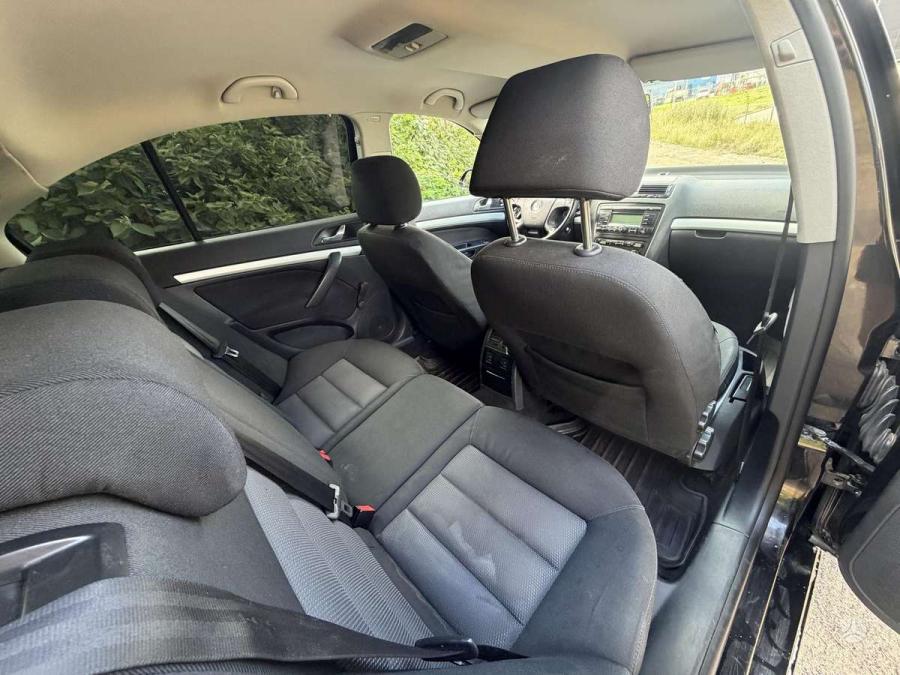 Black Skoda Octavia 2008 in Plunge, with an engine capacity of 1.90 L and mileage of 350 thousand km for 1850 €, photo 8 on AUTOMOTO.COM.LV