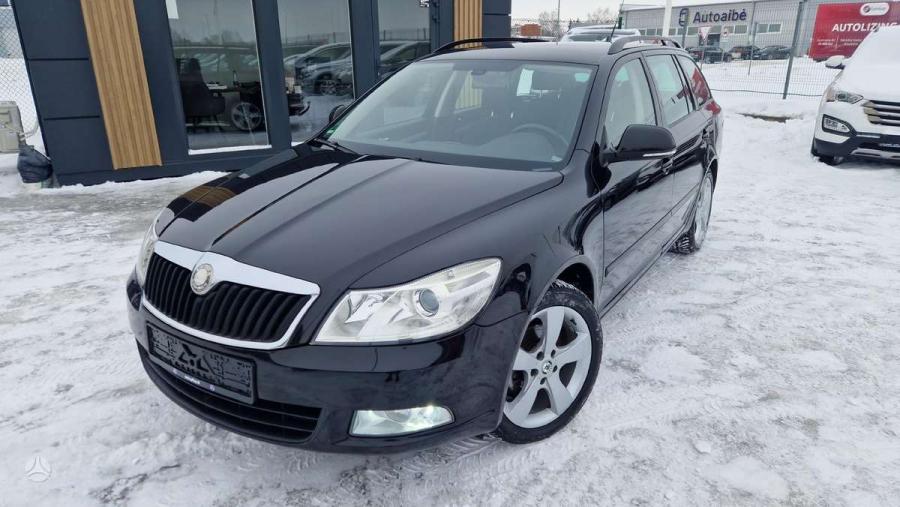 Black Skoda Octavia 2010 in Marijampole, with an engine capacity of 1.97 L and mileage of 297 thousand km for 3650 €, photo 2 on AUTOMOTO.COM.LV