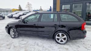 Black Skoda Octavia 2010 in Marijampole, with an engine capacity of 1.97 L and mileage of 297 thousand km for 3650 €, photo 9 on AUTOMOTO.COM.LV