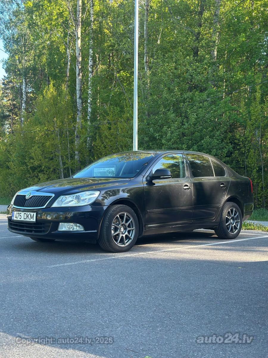 Black Skoda Octavia 2010 in Tallinn, with an engine capacity of 1.60 L and mileage of 318 thousand km for 3500 €, photo 5 on AUTOMOTO.COM.LV