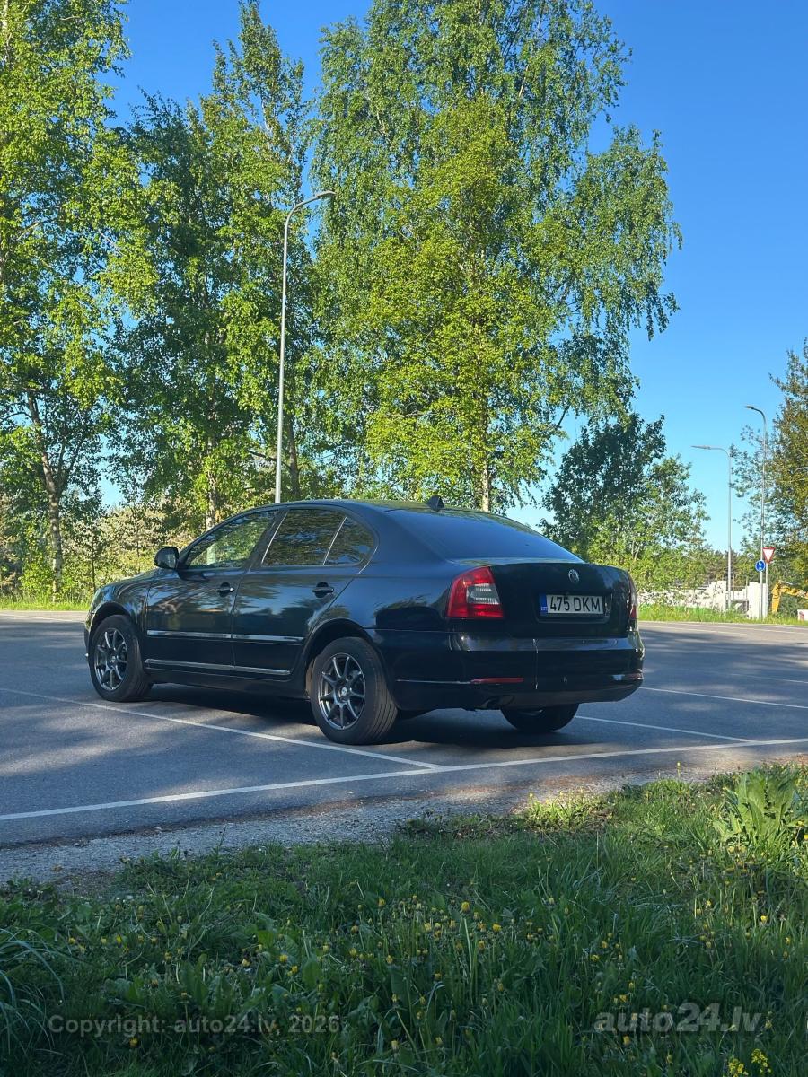 Black Skoda Octavia 2010 in Tallinn, with an engine capacity of 1.60 L and mileage of 318 thousand km for 3500 €, photo 6 on AUTOMOTO.COM.LV