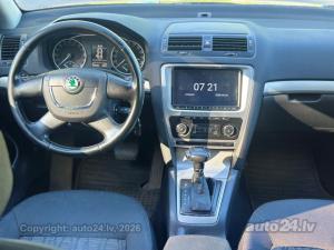 Black Skoda Octavia 2010 in Tallinn, with an engine capacity of 1.60 L and mileage of 318 thousand km for 3500 €, photo 8 on AUTOMOTO.COM.LV