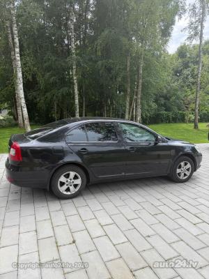 Melns Skoda Octavia 2010 Tallina, ar dzinēja tilpumu 1.60 L un nobraukumu 240 tūkst. km par 1800 €, foto 6 vietnē AUTOMOTO.COM.LV