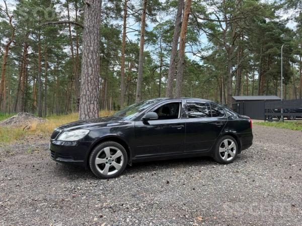 Melns Skoda Octavia 2010 Rīga, ar dzinēja tilpumu 1.40 L un nobraukumu 214 tūkst. km par 3000 €, foto 3 vietnē AUTOMOTO.COM.LV
