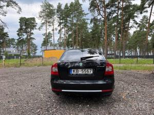Black Skoda Octavia 2010 in Riga, with an engine capacity of 1.40 L and mileage of 214 thousand km for 3000 €, photo 6 on AUTOMOTO.COM.LV