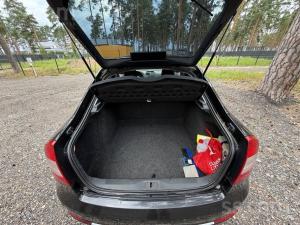 Black Skoda Octavia 2010 in Riga, with an engine capacity of 1.40 L and mileage of 214 thousand km for 3000 €, photo 7 on AUTOMOTO.COM.LV