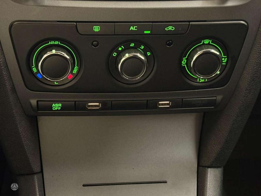 Melns Skoda Octavia 2010 Marijampole, ar dzinēja tilpumu 1.60 L un nobraukumu 271 tūkst. km par 2450 €, foto 11 vietnē AUTOMOTO.COM.LV